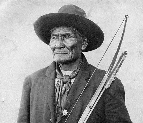 Geronimo-1913-1.jpg